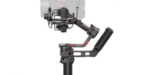 DJI RS 3 Pro Camera Gimbal Stabilizer Combo